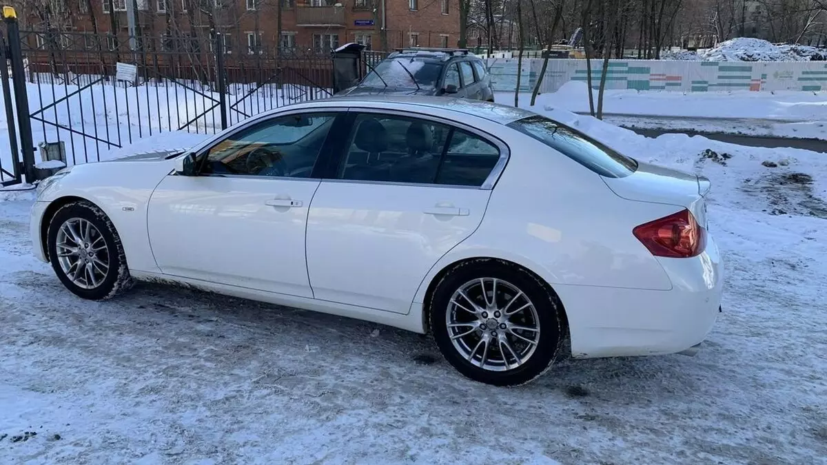 Infiniti G IV V36 foar 1,2 miljoen rubles 17497_22