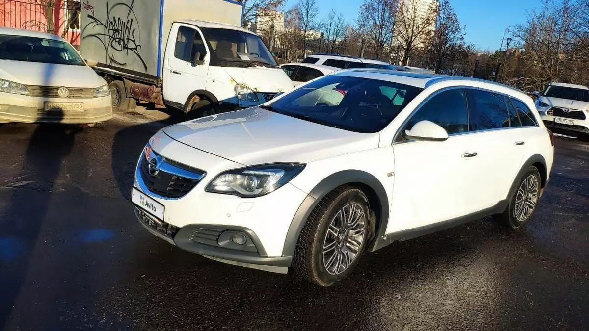 Opel Insignia mandritra ny 1 tapitrisa rubles 17499_24