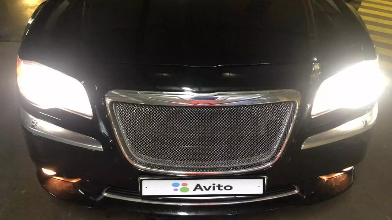 Chrysler 300c II: Apa aku kudu tuku kanggo 1.3 yuta rubel 17501_13