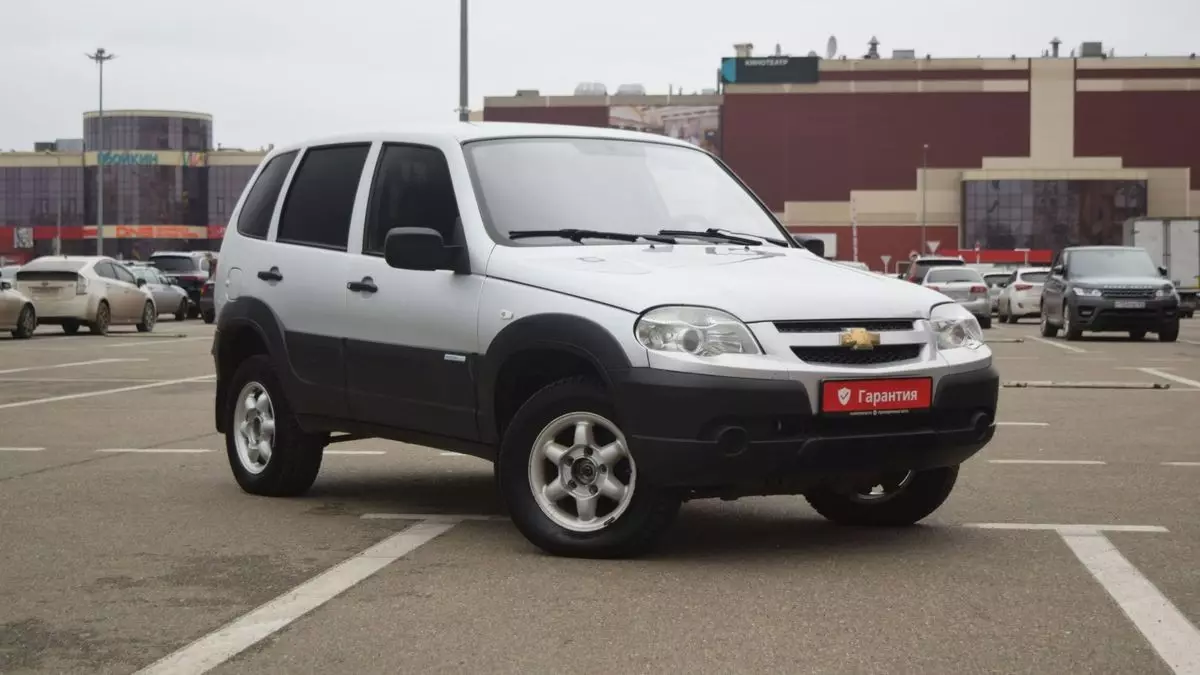 Chevrolet Niva: Hướng dẫn mua hàng 17543_32