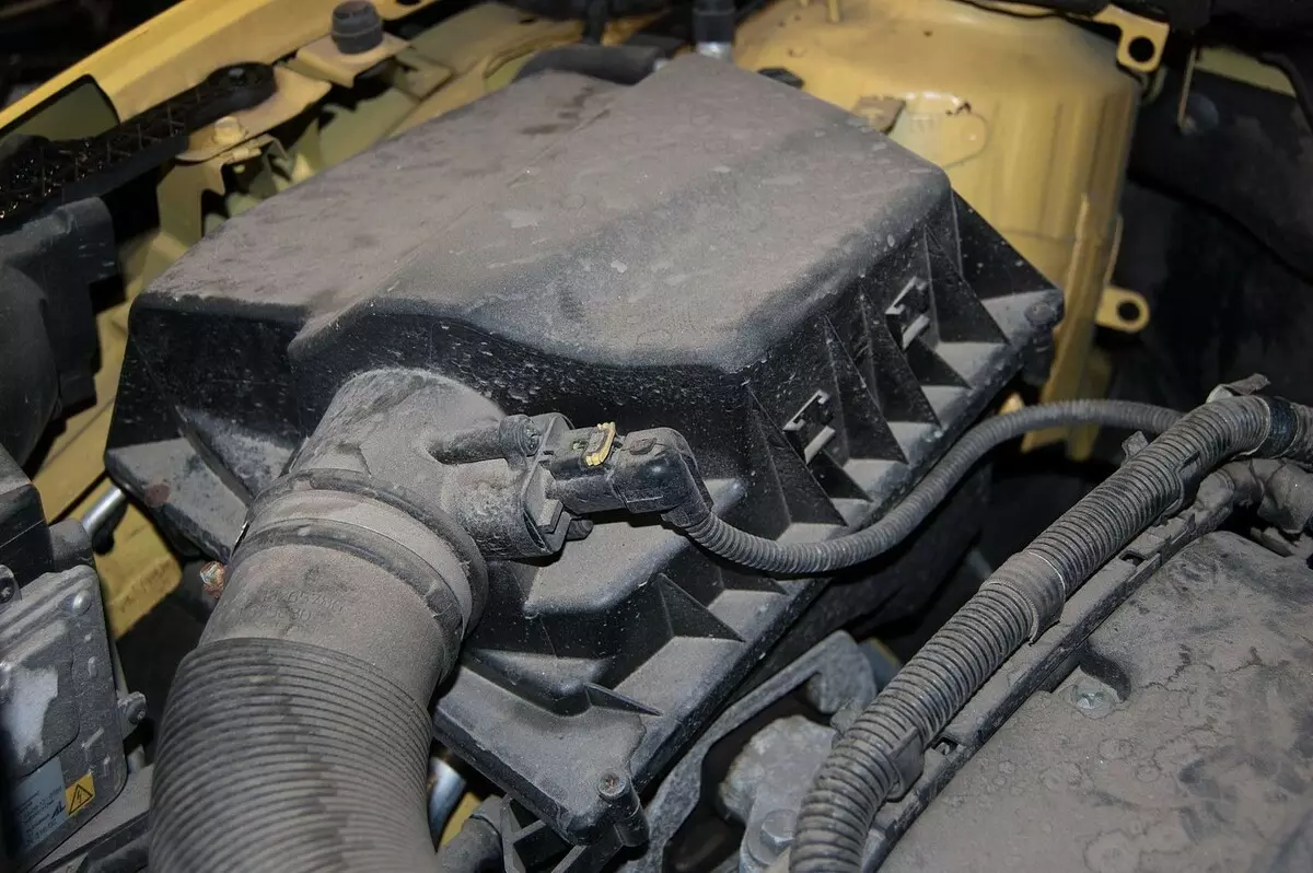 ซ่อมแซมและบำรุงรักษา Opel Astra J GTC 17610_5