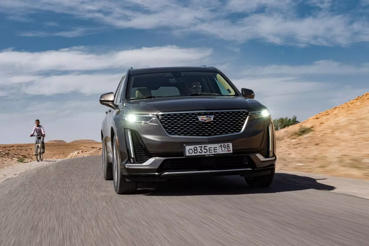 Esimese katseseadme CADILLAC XT6 17726_1