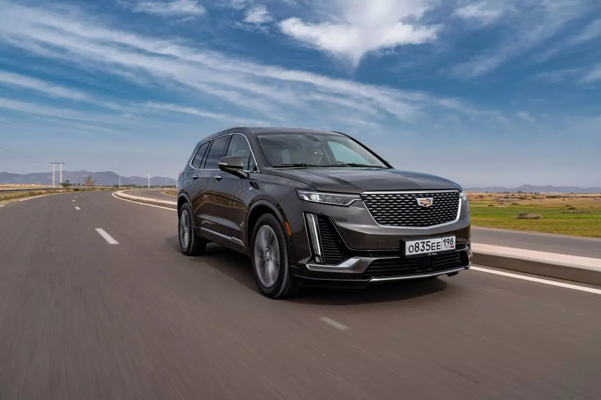 Första testkörningen Cadillac XT6 17726_12