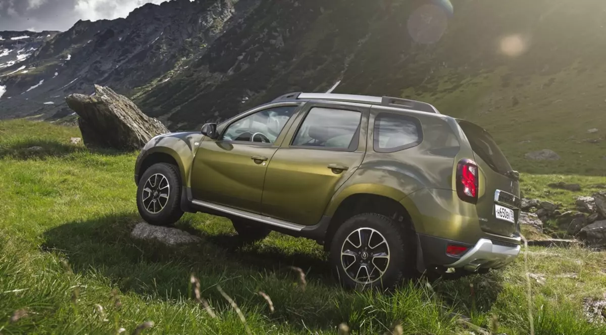 Testkörning Uppdaterad Renault Duster: Det viktigaste är att inte förstöra 17899_34