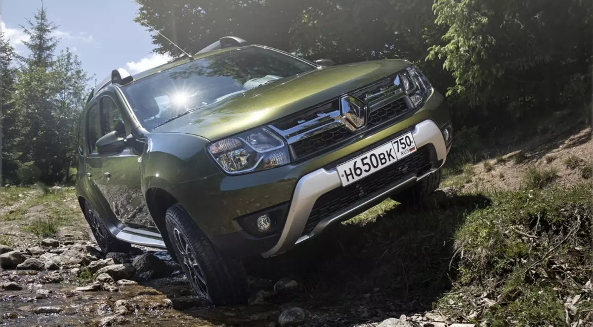 Testkörning Uppdaterad Renault Duster: Det viktigaste är att inte förstöra 17899_36