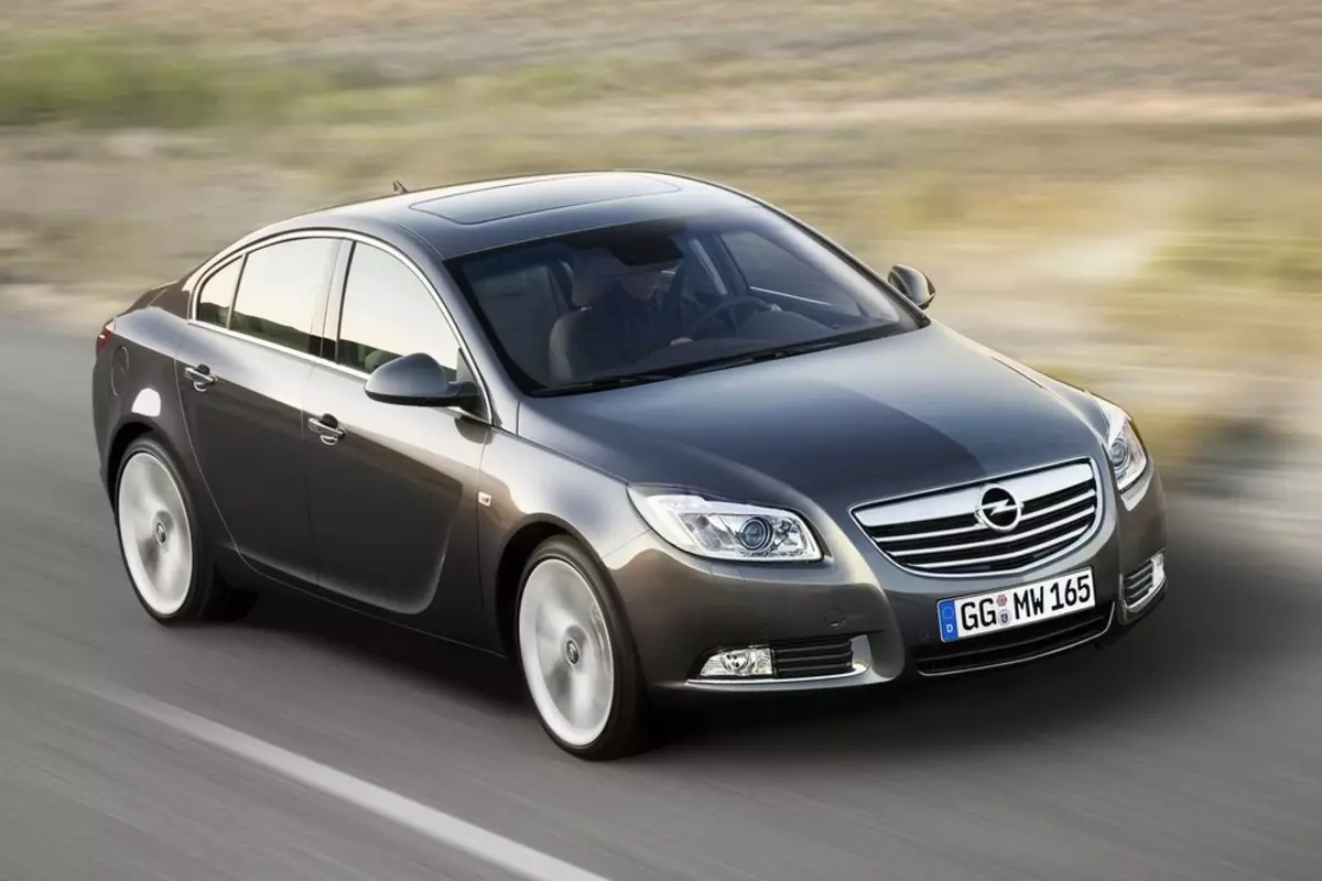 Opel-insignia_2009_1600x1200_Wallpaper_17.jpg