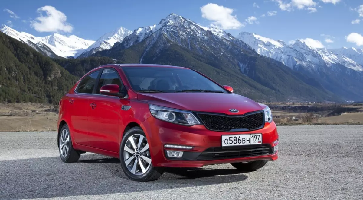 Kia spoke about prices and equipment of the updated sedan Rio 18186_1