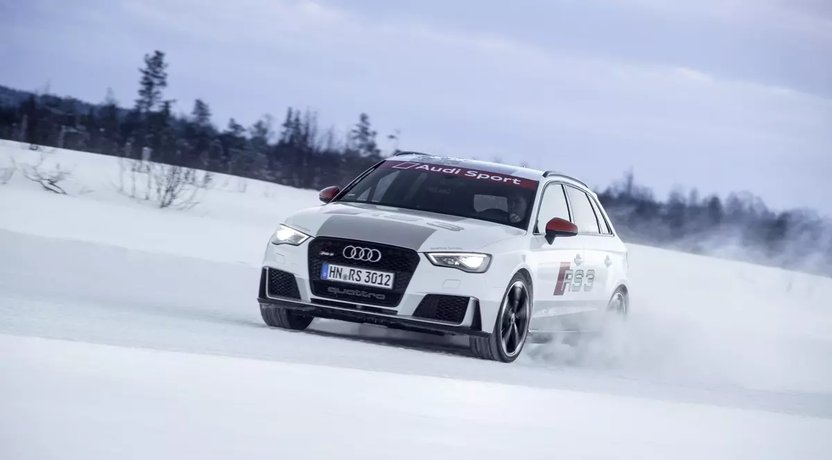 Hlavní novost Audi v Ženevě byl hybridní Q7 e-tron 18229_24