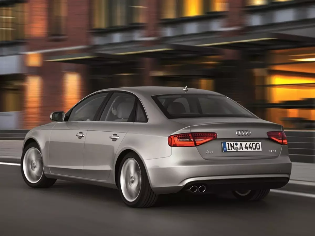 Autowp.ru_audi_a4_2.0_tfsi_sedan_7.jpg.