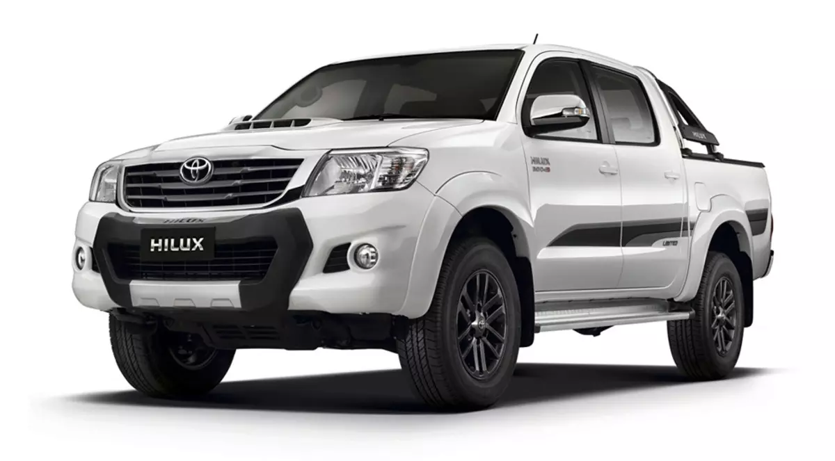 Nova Toyota Hilux konačno je proglašena 21. maja 18314_4