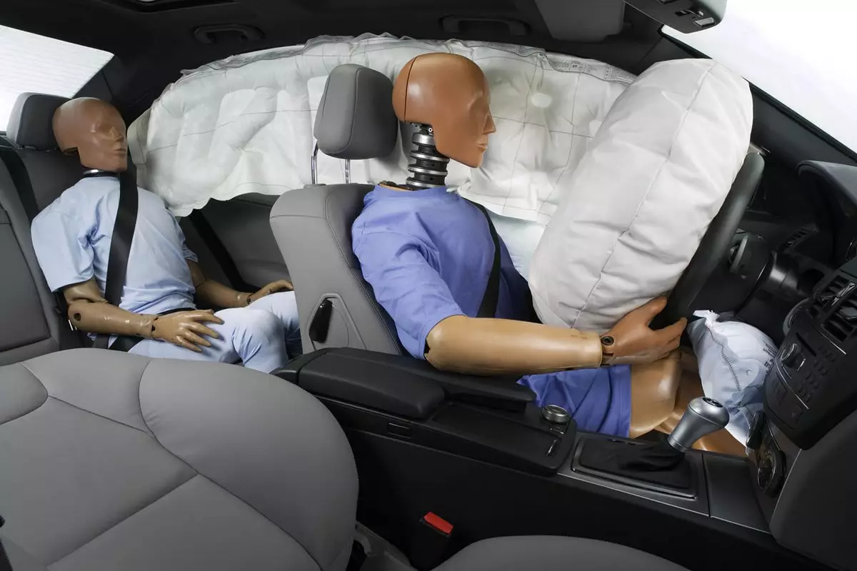 Airbag: ystävä ja vihollinen 18449_14