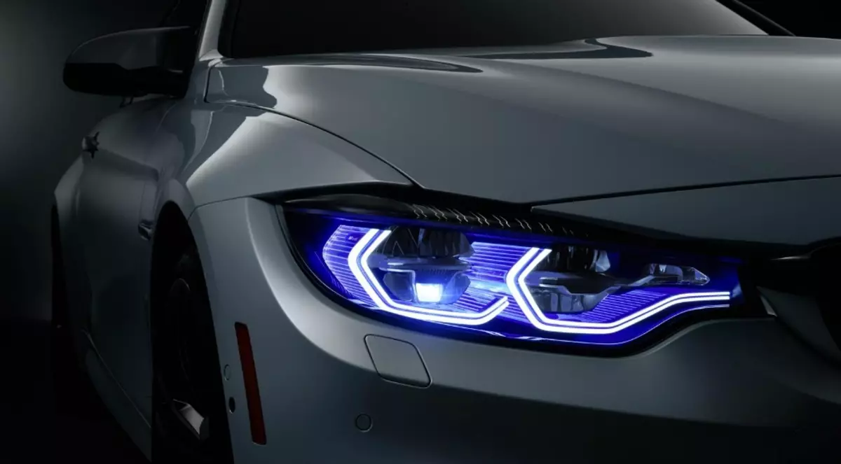 BMW je pokazal novo generacijo optike na konceptu ikonske svetlobe M4 18570_8