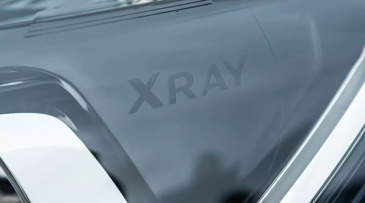 Серыйны Lada Xray прадставілі ў Тальяці. фота 18739_9