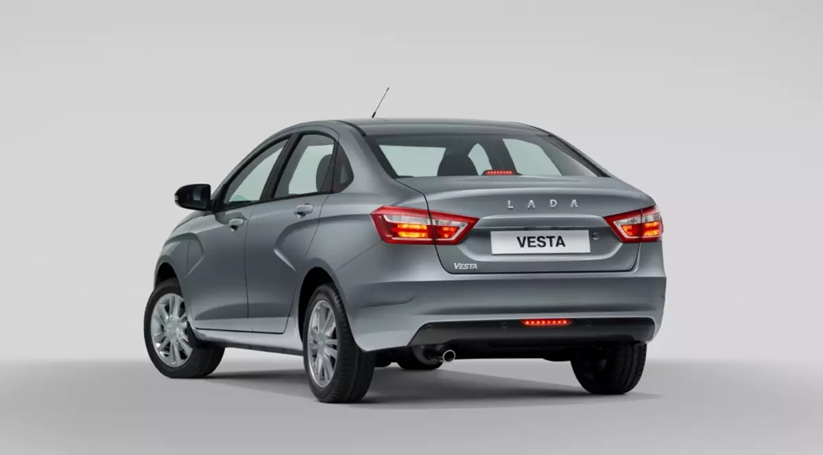 Lada Vesta saab osta ringlussevõtu programmi ja kaubanduse 18836_3