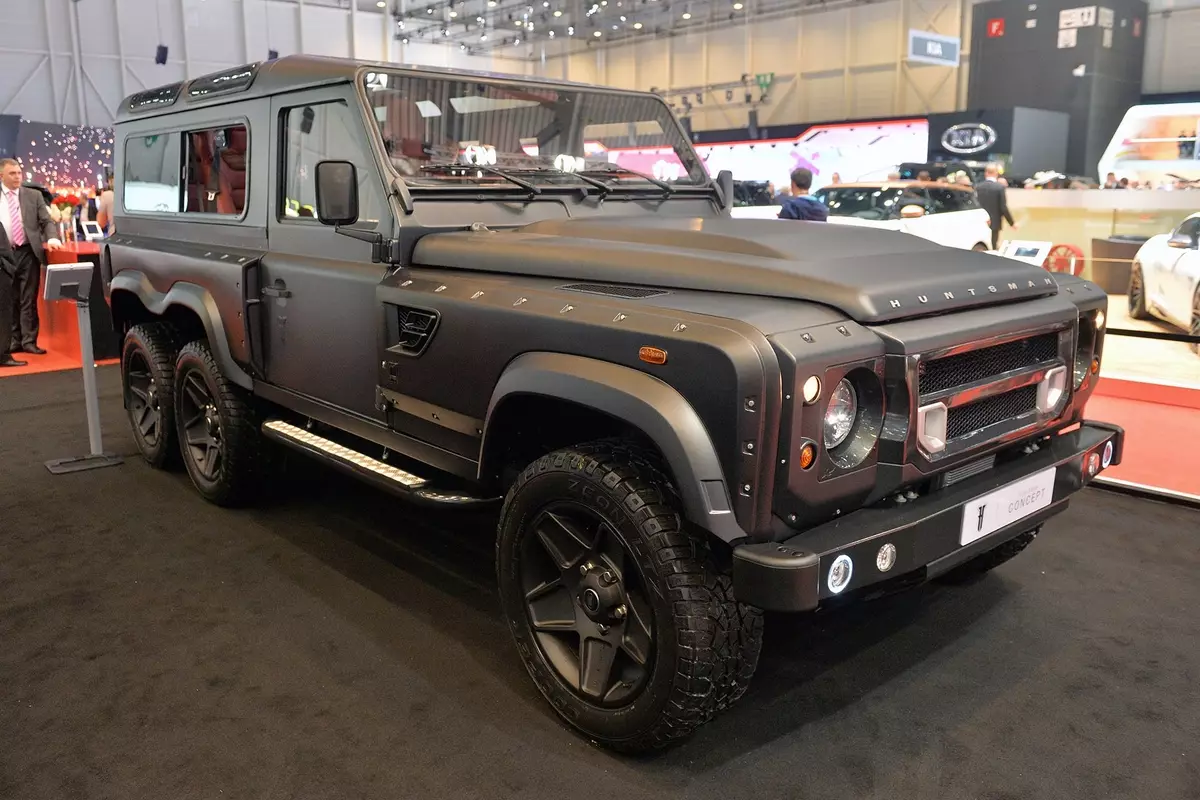 01-Kahn-Flying-Huntsman-110-WB-6x6-Geneva-1.jpg