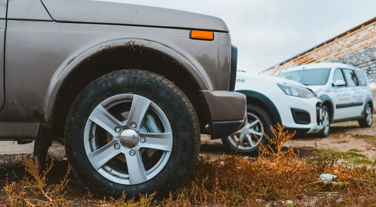 Dolga testna vožnja lada 4x4 urbana: človek proti hipster 18948_17