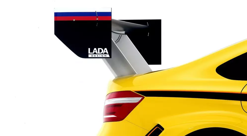Naghihintay ang Lada Vesta WTCC para sa tatlong linggo na pagsusulit sa harap ng 2015 season 18951_16