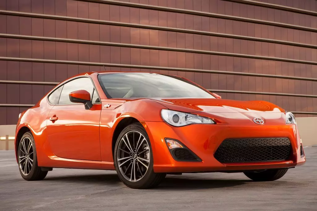 Scion fr-s