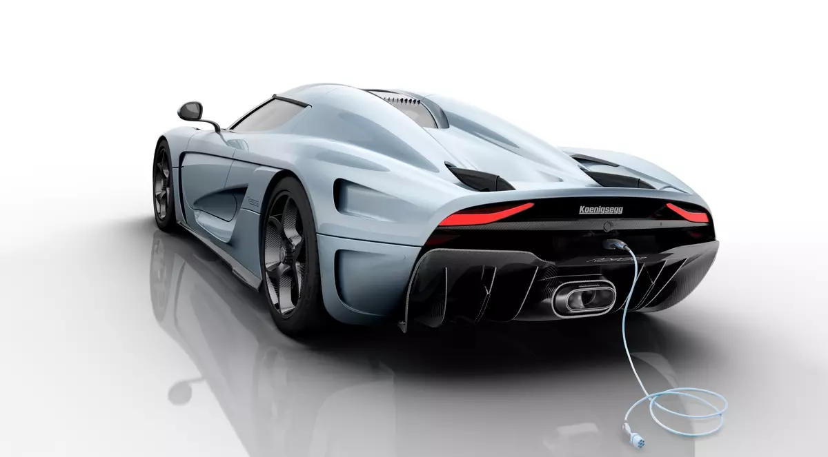 Koenigsegg mengatur perarakan 