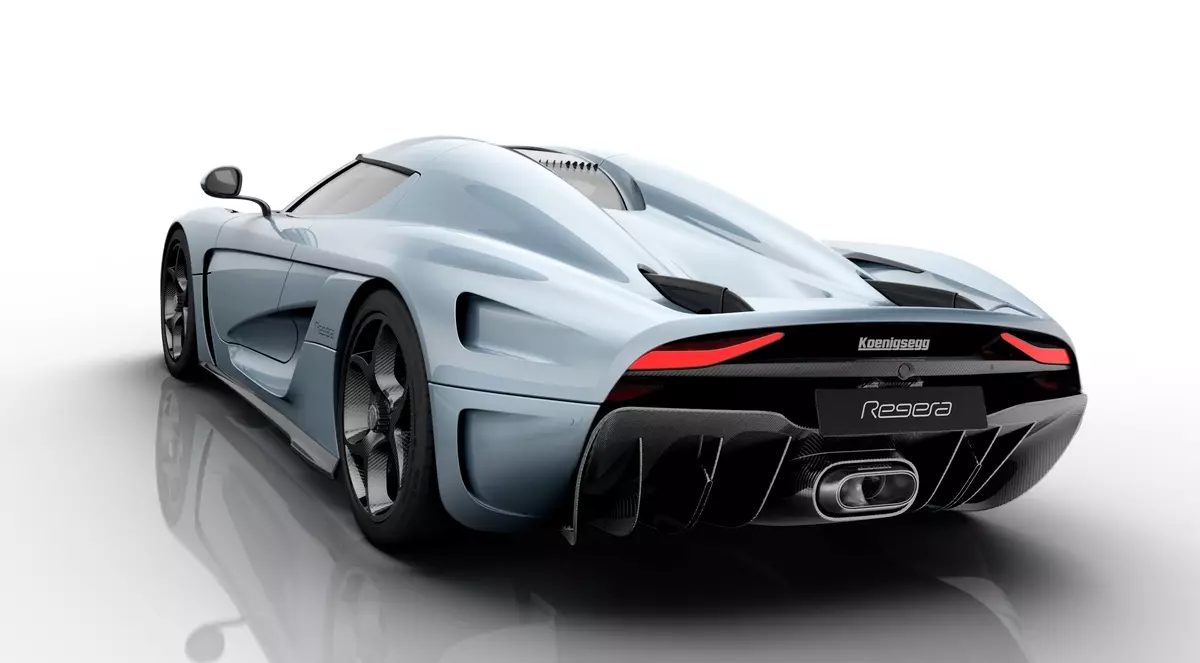 Koenigsegg mengatur perarakan 