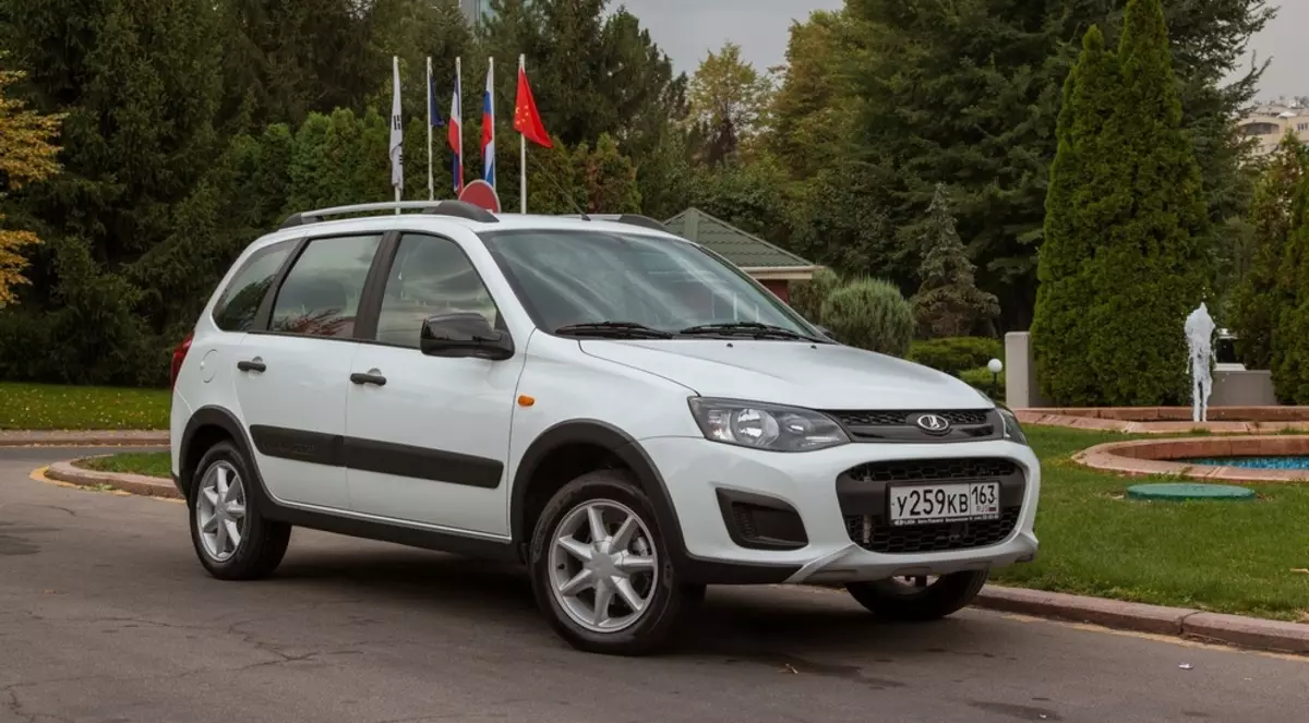 Test Drive Lada Kalina Cross: eszeptikoa deitzen dena 19263_2