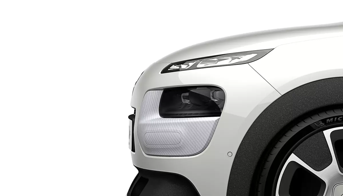 Citroen ha presentato un concetto di C4 Cactus Airflow 2L con un ibrido sull'aria compressa 19298_16