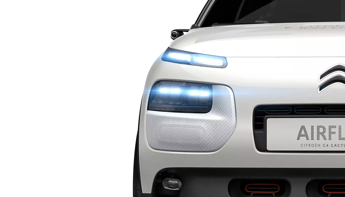 Citroen ha presentato un concetto di C4 Cactus Airflow 2L con un ibrido sull'aria compressa 19298_18