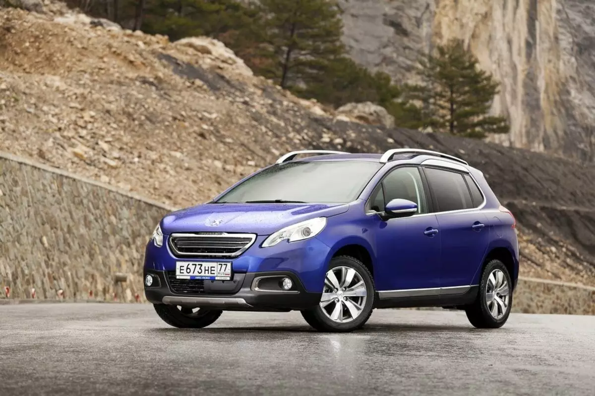 Peugeot 2008 Фурӯш дар Русия оғоз ёфт 19508_1