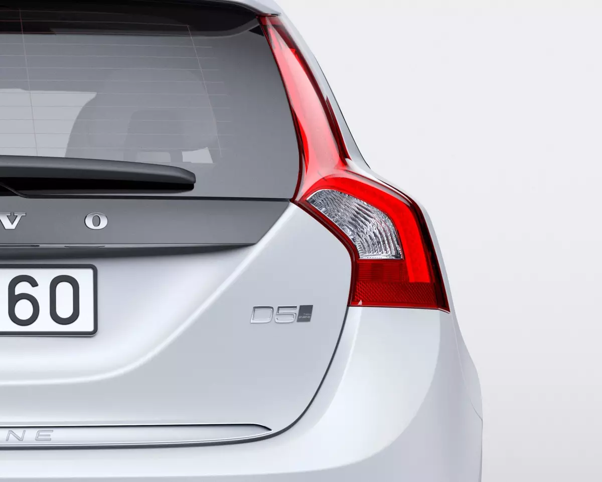 159460_Volvo_v60_twin_engine_speciale_edition.jpg