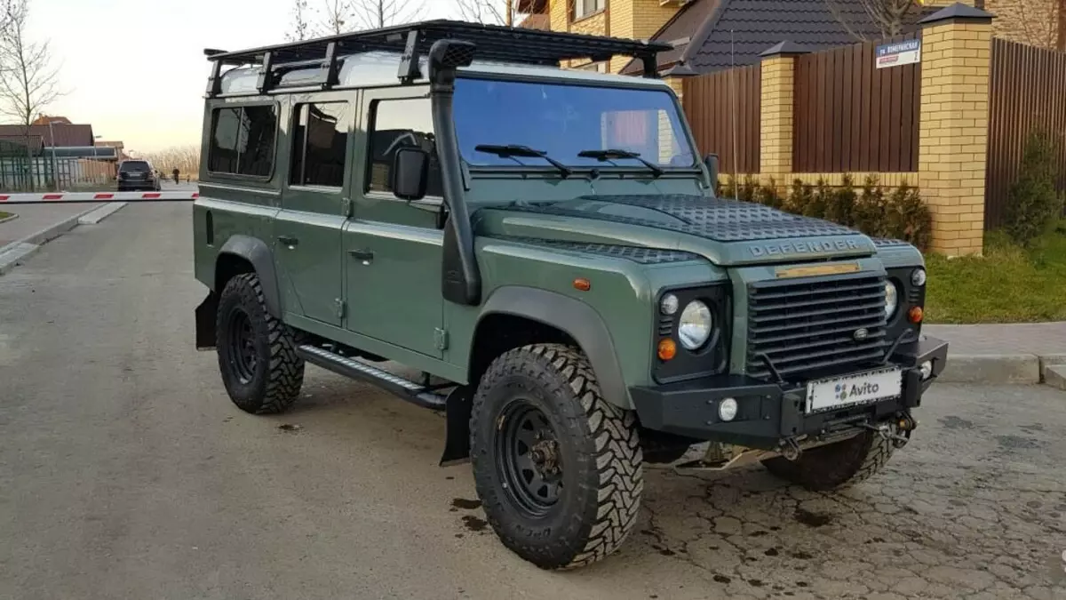 Aluminium nie zostanie zaoszczędzi: Czy warto kupować Land Rover Defender na 1,5 miliona rubli 19818_14