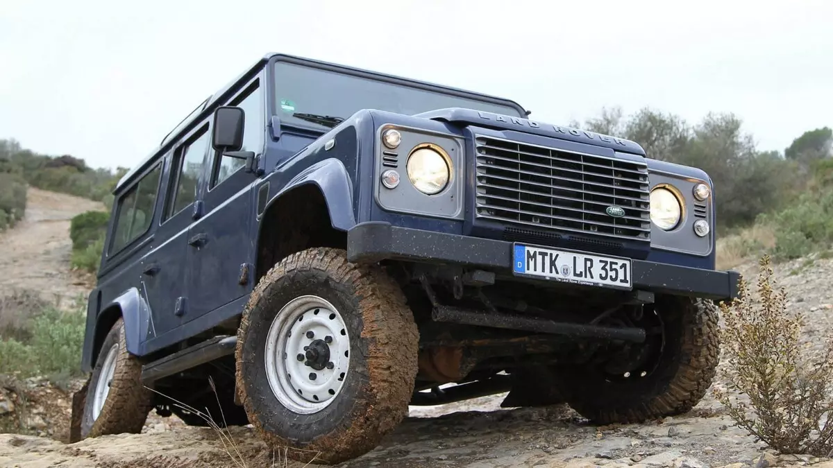 Land Rover Defender 110 Trạm Wagon '2007-n.v.