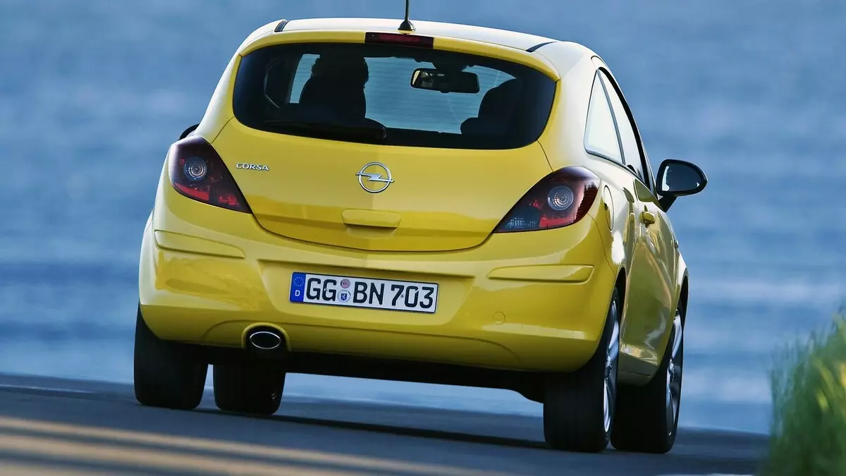 OPEL CORSA D ar nobraukumu: nav ļoti uzticama manuālā transmisija un izturīgie motori 19838_14