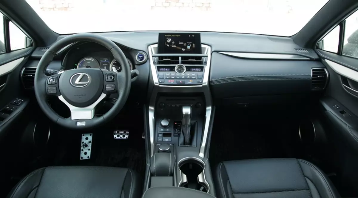 Тэст-драйв Lexus NX300h: cила выклікання 1990_9