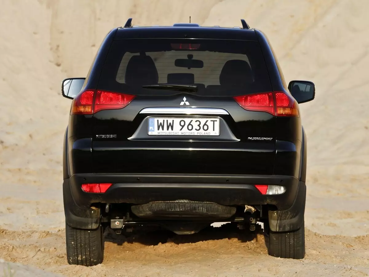 MITSUBISHI_PAJERO_SPORT_40.