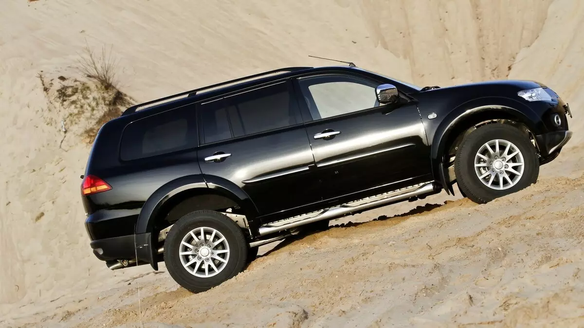 Mtsubishi_pajero_sport_42.