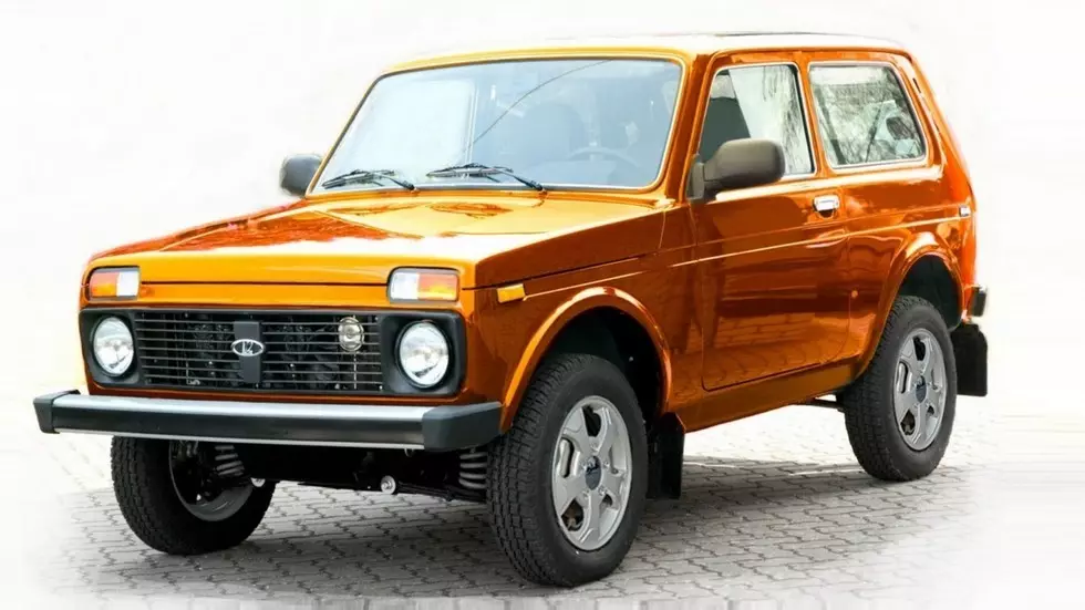 Lada 4x4 dan Chevrolet Niva: Apakah perbezaannya dan apa yang berbeza? 20070_50