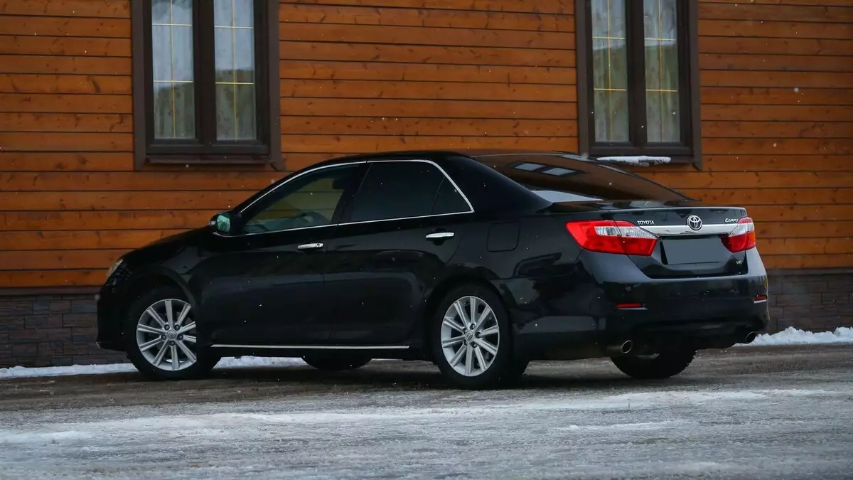 Toyota Camry XV50 me kilometrazhin: motorët dhe transmetimet 20087_15