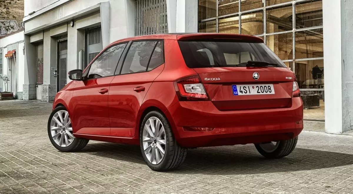 Atualizado Skoda Fabia perdeu para Diesel 20133_4