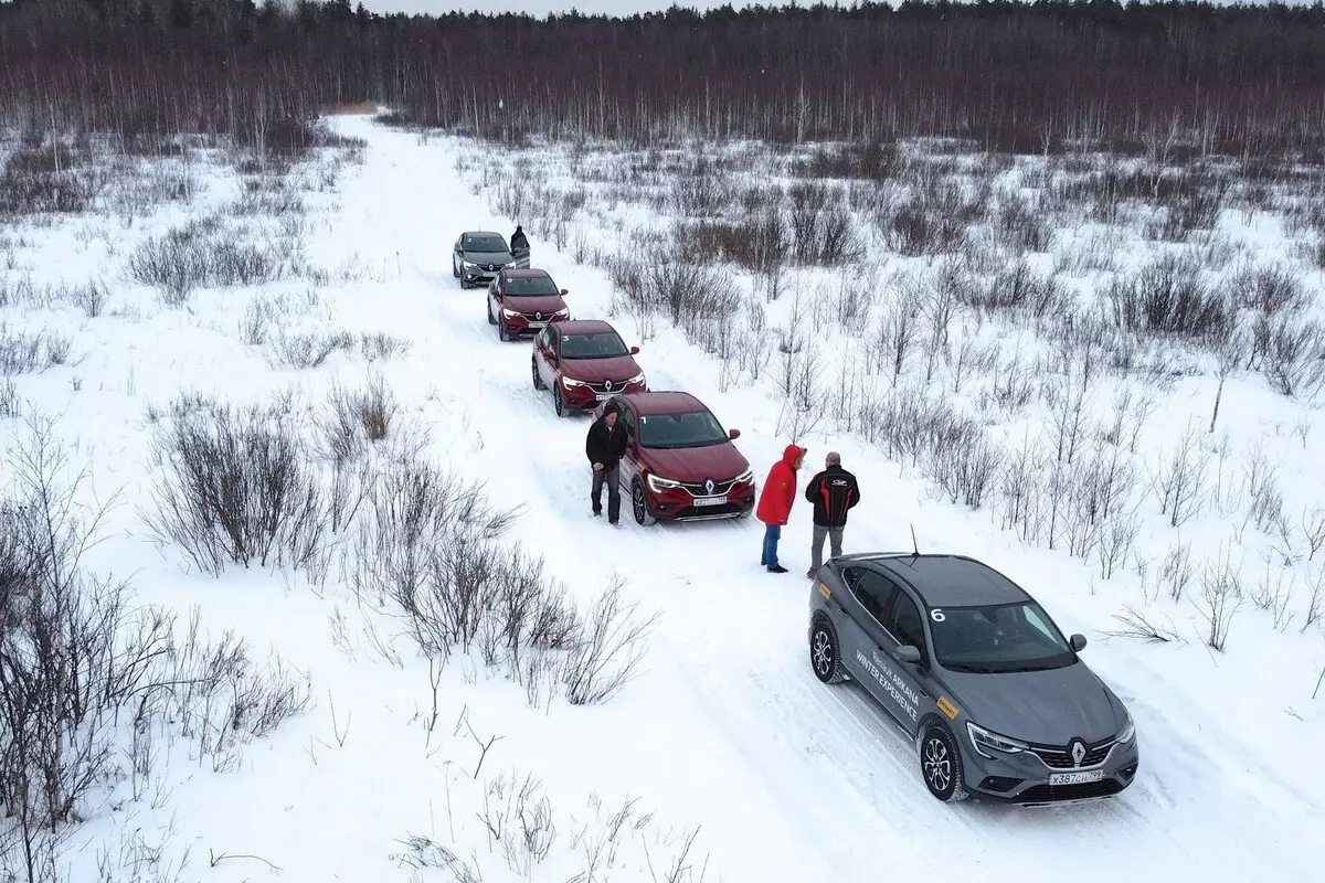 Drive de proba de inverno Renault Arkana 20141_16