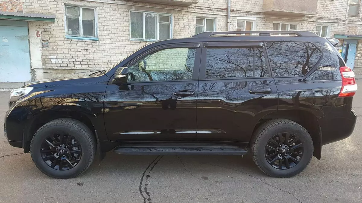 Toyota Land Cruiser Prado 150 bakeng sa li-ruble tse limilione tse peli 20217_14