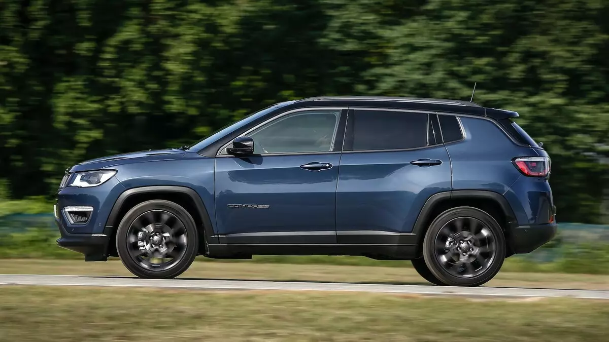 Jeep Compass is now done in Italy with an updated line of power units 20268_7