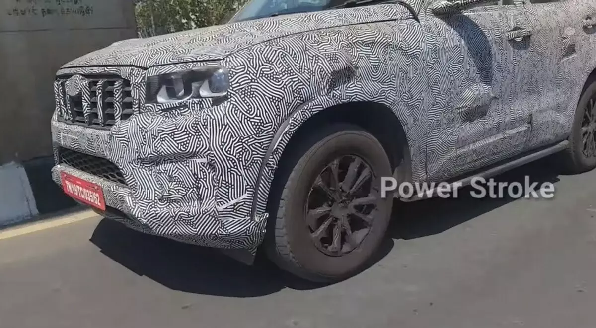 Mahindra Scorpio, yang tidak dapat diperoleh di Federasi Rusia: SUV baru ditembak video 20283_2