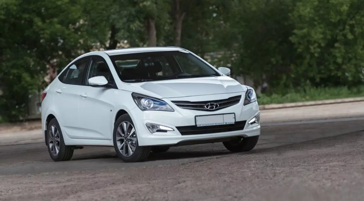 Hyundai annonserte rabatter på russiske bestselgere - Solaris og IX35 202_1