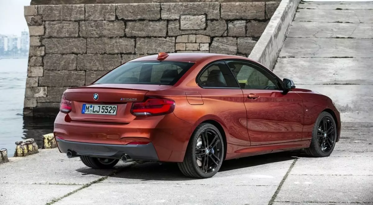 Namngivna ryska priser uppdaterade BMW 1-serien och 2-serien 20338_5