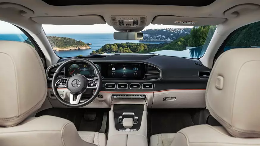 Луксузни Mercedes-Maybach GLS Crossover ќе биде зголемен меѓуоскино растојание 20380_3