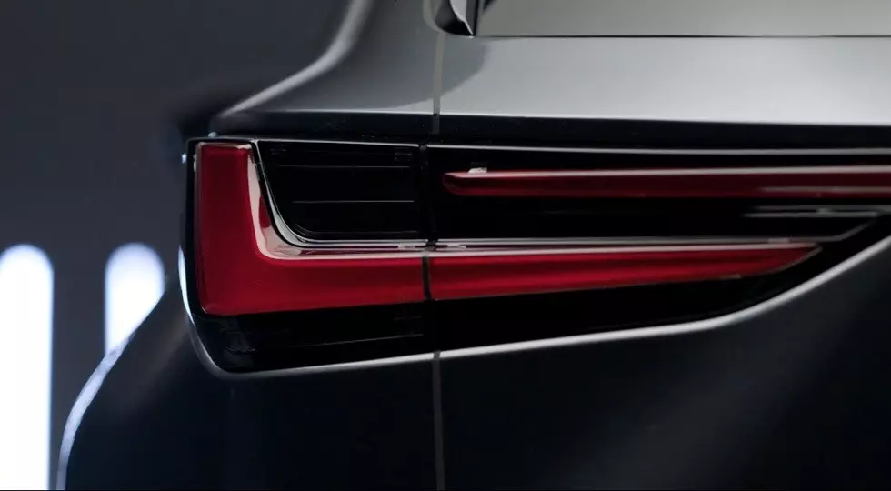 Yeni Lexus Nx Prömiyere açıldı: Dışarıdan radikal bir değişim olmadan ve tamamen farklı bir salon 20403_6