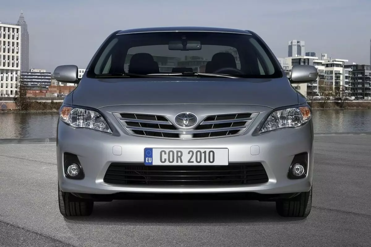 Da li vrijedi kupiti Toyota Corolla X E150 za 600 hiljada rubalja 20488_6