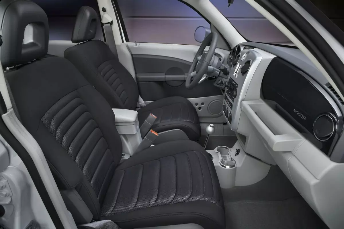 Chrysler PT Cruiser: Mga pros at kahinaan, mga review ng pagmamay-ari 20531_9