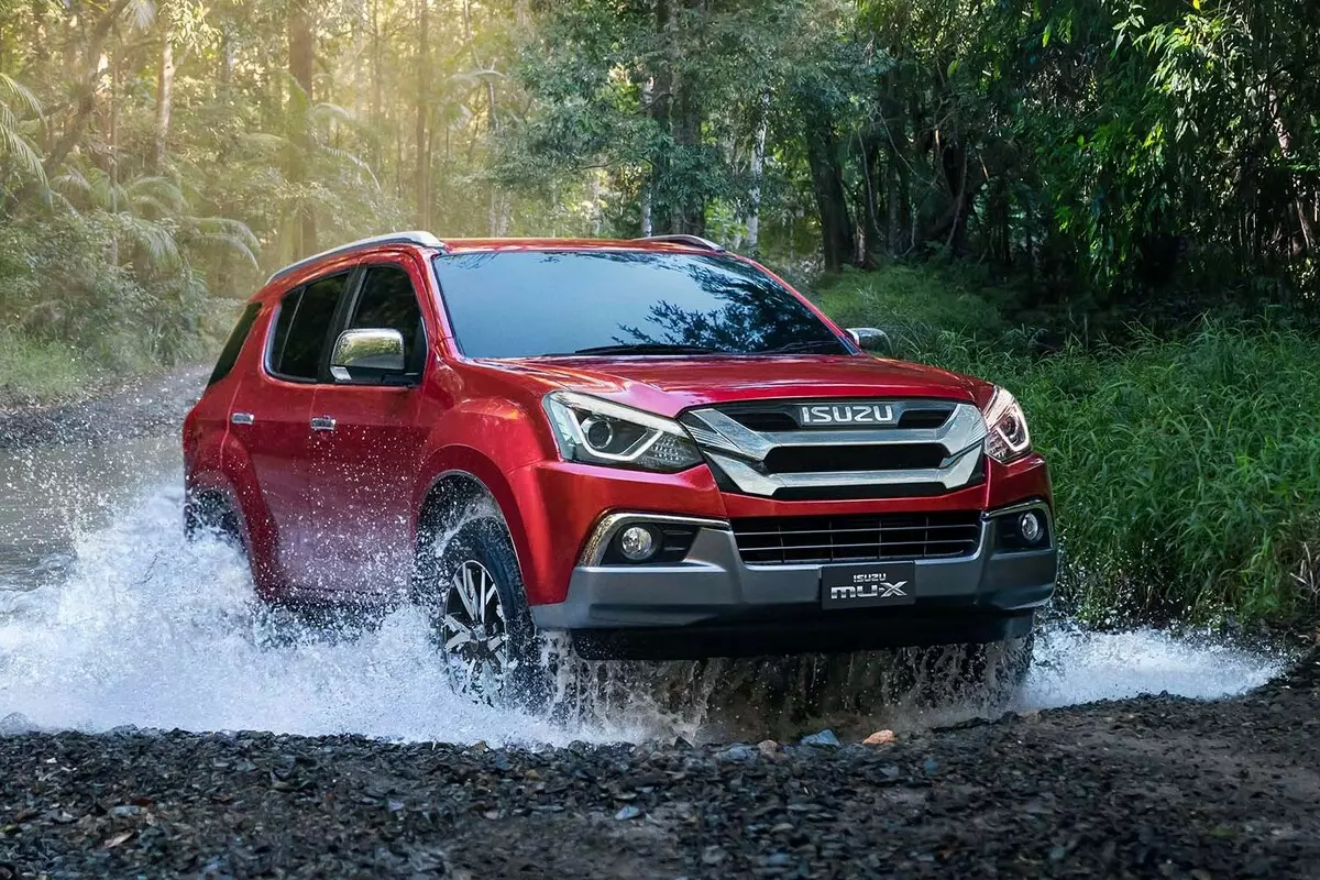 রাশিয়া জন্য আপডেট ISUZU ডি-সর্বোচ্চ সংক্ষিপ্ত বিবরণ 20555_2