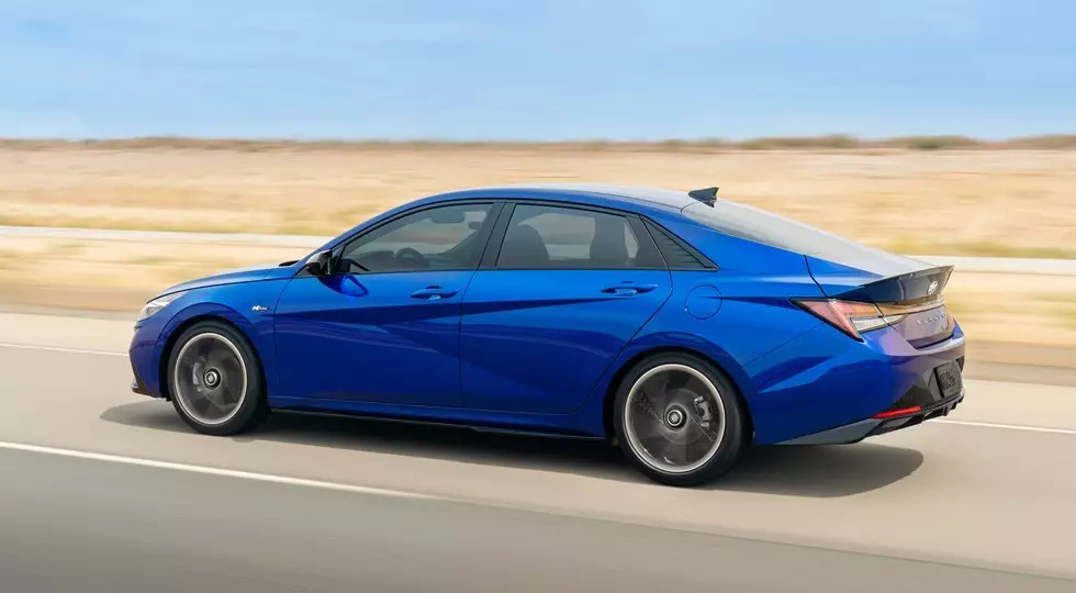 Yeni Hyundai Elantra n Line: Hələ 204 hp və seçmək üçün iki qutu 20562_12